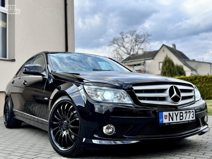 Black Mercedes-Benz c-220 2007 in Kaunas, with an engine capacity of 2.20 L and mileage of 252 thousand km for 5450 €, photo 7 on AUTOMOTO.COM.LV