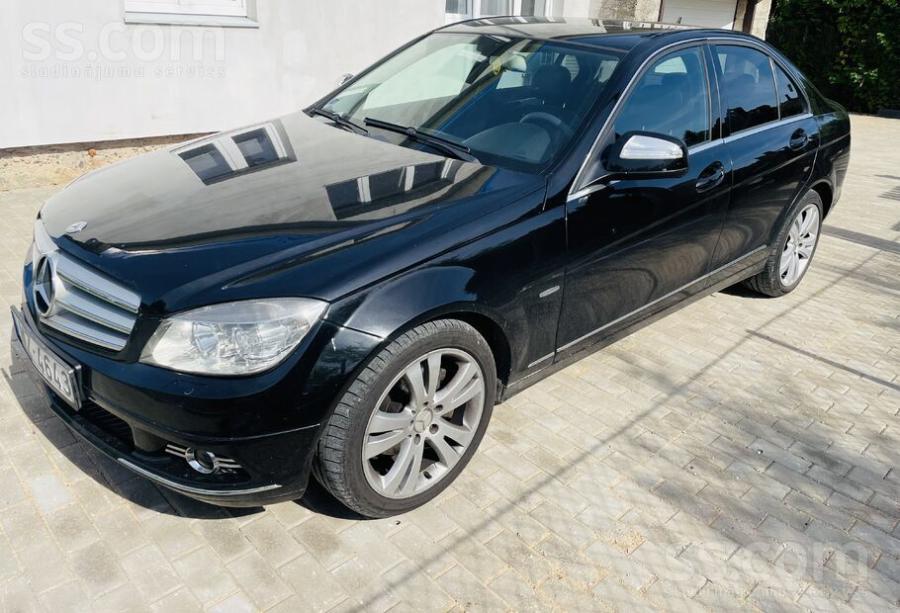 Black Mercedes-Benz c-220 2007 in Riga, with an engine capacity of 2.20 L and mileage of 297 thousand km for 3990 €, photo 1 on AUTOMOTO.COM.LV