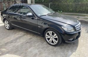 Black Mercedes-Benz c-220 2007 in Riga, with an engine capacity of 2.20 L and mileage of 297 thousand km for 3990 €, photo 3 on AUTOMOTO.COM.LV