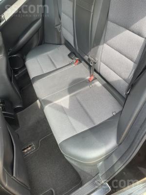 Black Mercedes-Benz c-220 2007 in Riga, with an engine capacity of 2.20 L and mileage of 297 thousand km for 3990 €, photo 5 on AUTOMOTO.COM.LV
