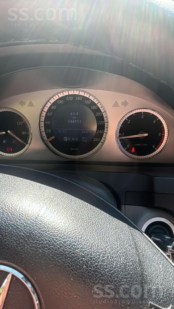 Melns Mercedes-Benz c-220 2007 Daugavpils, ar dzinēja tilpumu 2.20 L un nobraukumu 245 tūkst. km par 3900 €, foto 3 vietnē AUTOMOTO.COM.LV