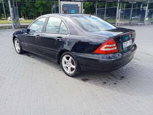 Melns Mercedes-Benz c-220 2007 Kauņa, ar dzinēja tilpumu 2.20 L un nobraukumu 204 tūkst. km par 1699 €, foto 7 vietnē AUTOMOTO.COM.LV