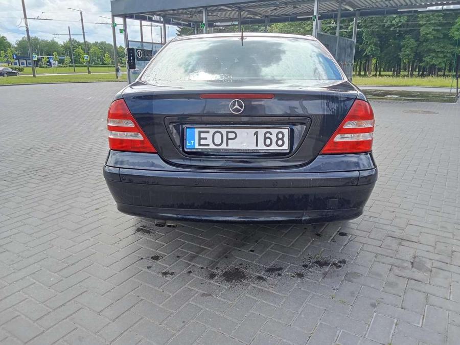 Melns Mercedes-Benz c-220 2007 Kauņa, ar dzinēja tilpumu 2.20 L un nobraukumu 204 tūkst. km par 1699 €, foto 8 vietnē AUTOMOTO.COM.LV