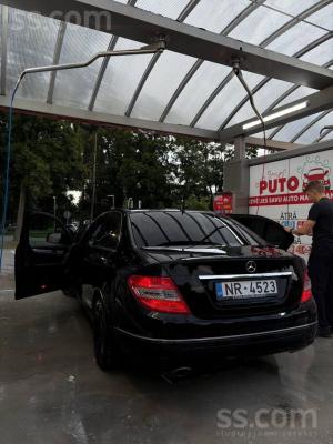 Melns Mercedes-Benz c-220 2007 Daugavpils, ar dzinēja tilpumu 2.20 L un nobraukumu 300 tūkst. km par 3499 €, foto 5 vietnē AUTOMOTO.COM.LV