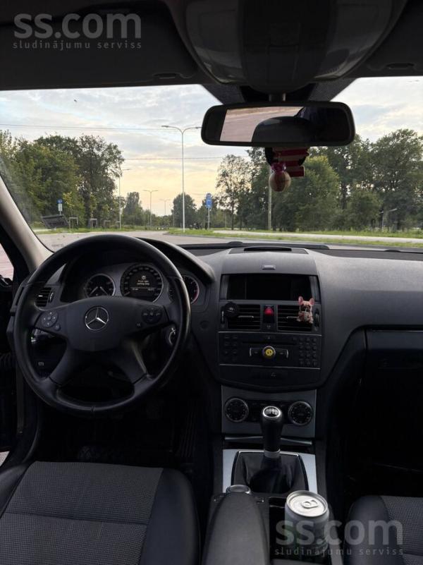 Mercedes-Benz c-220 2007 Daugavpils vietnē Melns Mercedes-Benz c-220 2007 Daugavpils, ar dzinēja tilpumu 2.20 L un nobraukumu 300 tūkst. km par 3499 €, foto 10 vietnē AUTOMOTO.COM.LV