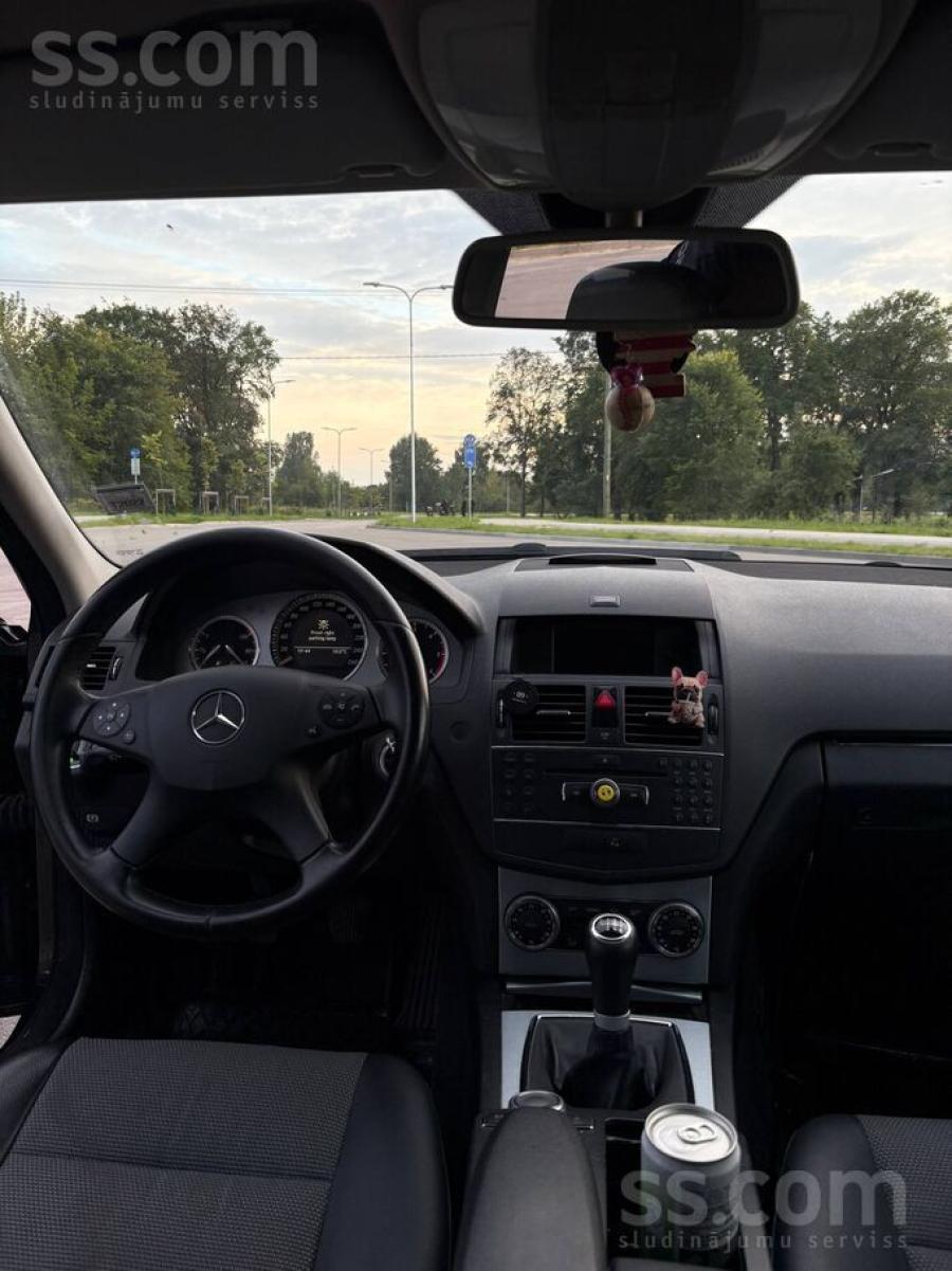 Melns Mercedes-Benz c-220 2007 Daugavpils, ar dzinēja tilpumu 2.20 L un nobraukumu 300 tūkst. km par 3499 €, foto 10 vietnē AUTOMOTO.COM.LV