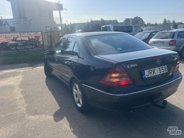 Melns Mercedes-Benz c-220 2007 Šauļi, ar dzinēja tilpumu 2.20 L un nobraukumu 0 tūkst. km par 1449 €, foto 6 vietnē AUTOMOTO.COM.LV