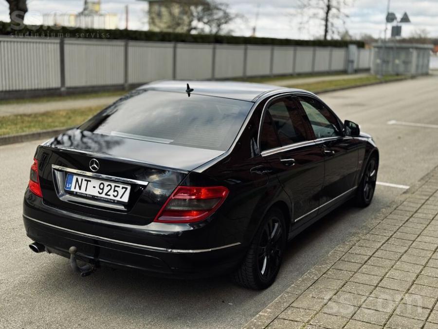 Black Mercedes-Benz c-220 2008 in Riga, with an engine capacity of 2.20 L and mileage of 0 thousand km for 4500 €, photo 4 on AUTOMOTO.COM.LV