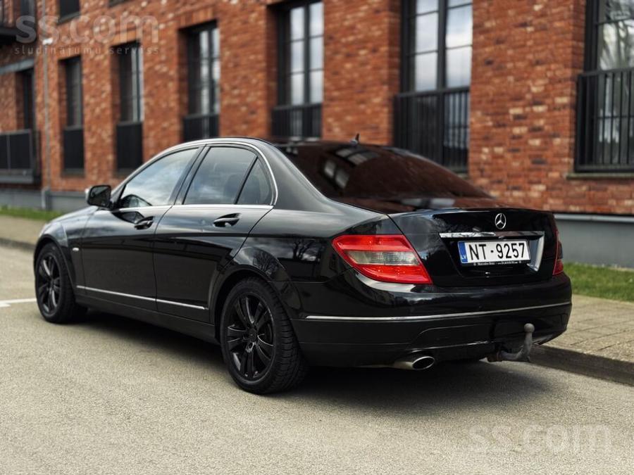 Black Mercedes-Benz c-220 2008 in Riga, with an engine capacity of 2.20 L and mileage of 0 thousand km for 4500 €, photo 5 on AUTOMOTO.COM.LV