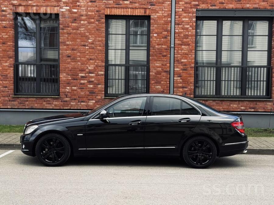 Black Mercedes-Benz c-220 2008 in Riga, with an engine capacity of 2.20 L and mileage of 0 thousand km for 4500 €, photo 6 on AUTOMOTO.COM.LV
