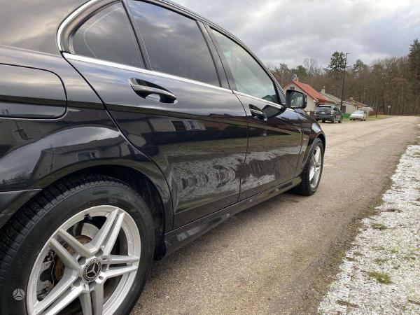 Black Mercedes-Benz c-220 2008 in Alytus, with an engine capacity of 2.15 L and mileage of 303 thousand km for 3250 €, photo 7 on AUTOMOTO.COM.LV