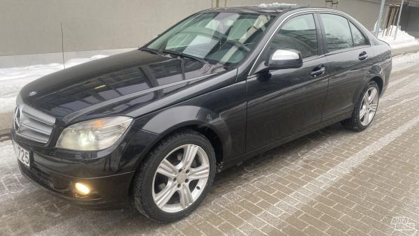 Black Mercedes-Benz c-220 2008 in Vilnius, with an engine capacity of 2.10 L and mileage of 300 thousand km for 3700 €, photo 6 on AUTOMOTO.COM.LV