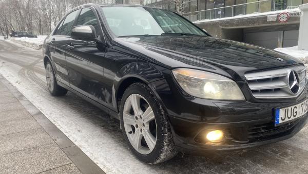 Black Mercedes-Benz c-220 2008 in Vilnius, with an engine capacity of 2.10 L and mileage of 300 thousand km for 3700 €, photo 9 on AUTOMOTO.COM.LV