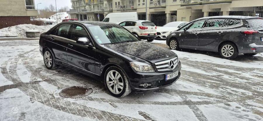 Melns Mercedes-Benz c-220 2008 Viļņa, ar dzinēja tilpumu 2.15 L un nobraukumu 167 tūkst. km par 5200 €, foto 4 vietnē AUTOMOTO.COM.LV