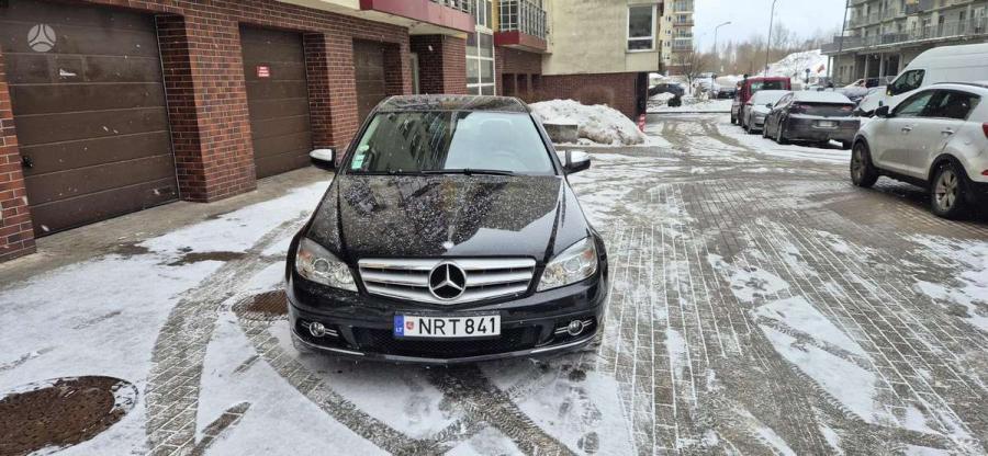 Melns Mercedes-Benz c-220 2008 Viļņa, ar dzinēja tilpumu 2.15 L un nobraukumu 167 tūkst. km par 5200 €, foto 8 vietnē AUTOMOTO.COM.LV