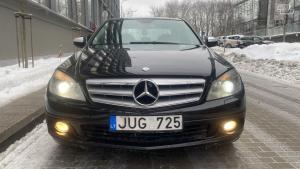 Black Mercedes-Benz c-220 2008 in Vilnius, with an engine capacity of 2.10 L and mileage of 300 thousand km for 3500 €, photo 8 on AUTOMOTO.COM.LV