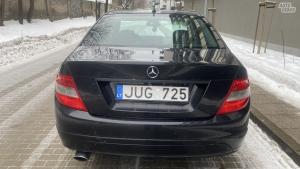 Black Mercedes-Benz c-220 2008 in Vilnius, with an engine capacity of 2.10 L and mileage of 300 thousand km for 3500 €, photo 12 on AUTOMOTO.COM.LV
