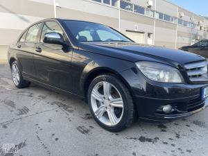 Black Mercedes-Benz c-220 2008 in Vilnius, with an engine capacity of 2.10 L and mileage of 300 thousand km for 2850 €, photo 6 on AUTOMOTO.COM.LV