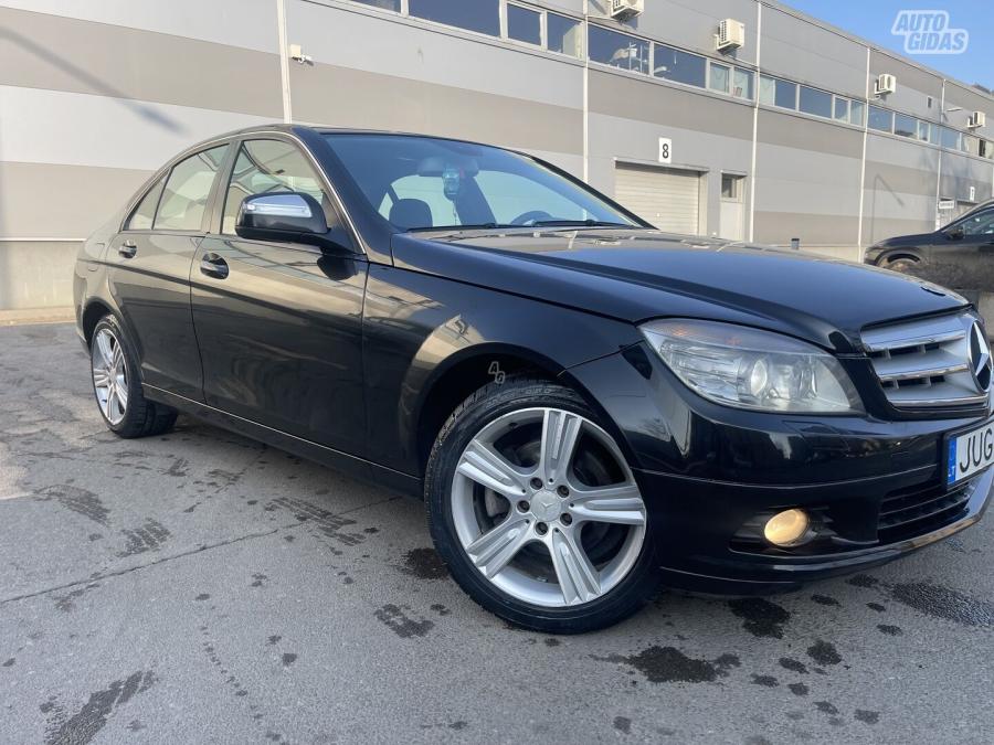Black Mercedes-Benz c-220 2008 in Vilnius, with an engine capacity of 2.10 L and mileage of 300 thousand km for 2850 €, photo 17 on AUTOMOTO.COM.LV
