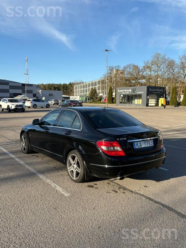 Melns Mercedes-Benz c-220 2008 Rīga, ar dzinēja tilpumu 2.20 L un nobraukumu 232 tūkst. km par 4900 €, foto 4 vietnē AUTOMOTO.COM.LV