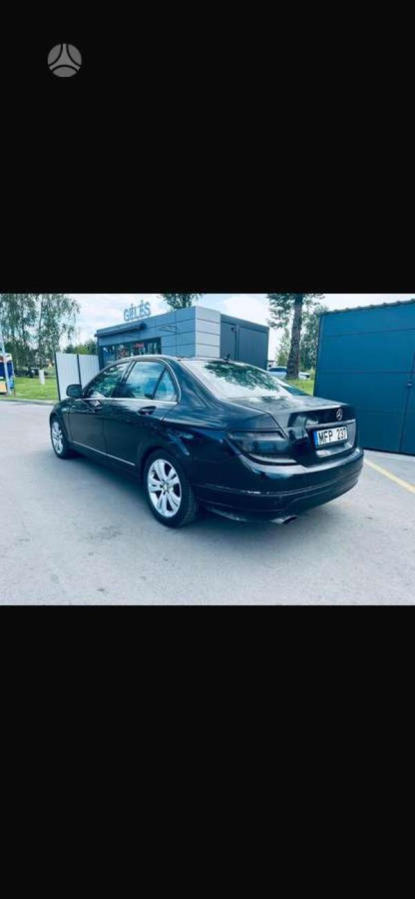 Black Mercedes-Benz c-220 2008 in Vilnius, with an engine capacity of 2.15 L and mileage of 377 thousand km for 1350 €, photo 3 on AUTOMOTO.COM.LV