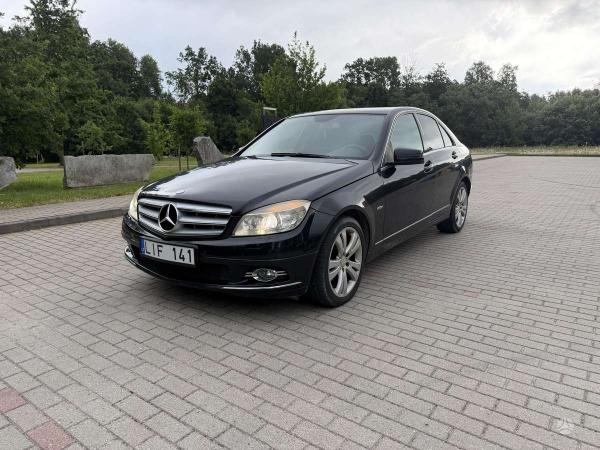 Melns Mercedes-Benz c-220 2008 Tauragė, ar dzinēja tilpumu 2.15 L un nobraukumu 285 tūkst. km par 3600 €, foto 4 vietnē AUTOMOTO.COM.LV
