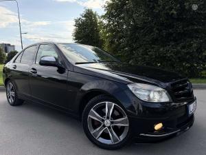 Black Mercedes-Benz c-220 2008 in Kaunas, with an engine capacity of 2.15 L and mileage of 393 thousand km for 5000 €, photo 3 on AUTOMOTO.COM.LV