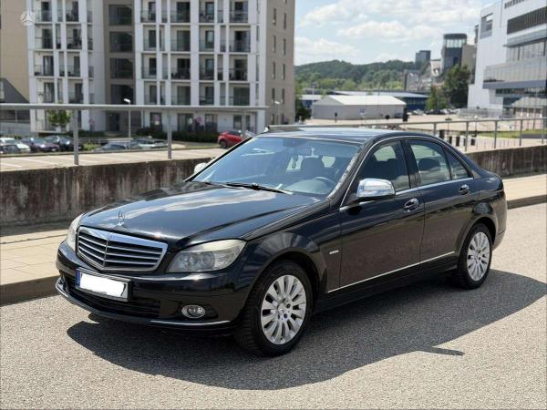 Black Mercedes-Benz c-220 2008 in Vilnius, with an engine capacity of 2.15 L and mileage of 479 thousand km for 2400 €, photo 1 on AUTOMOTO.COM.LV