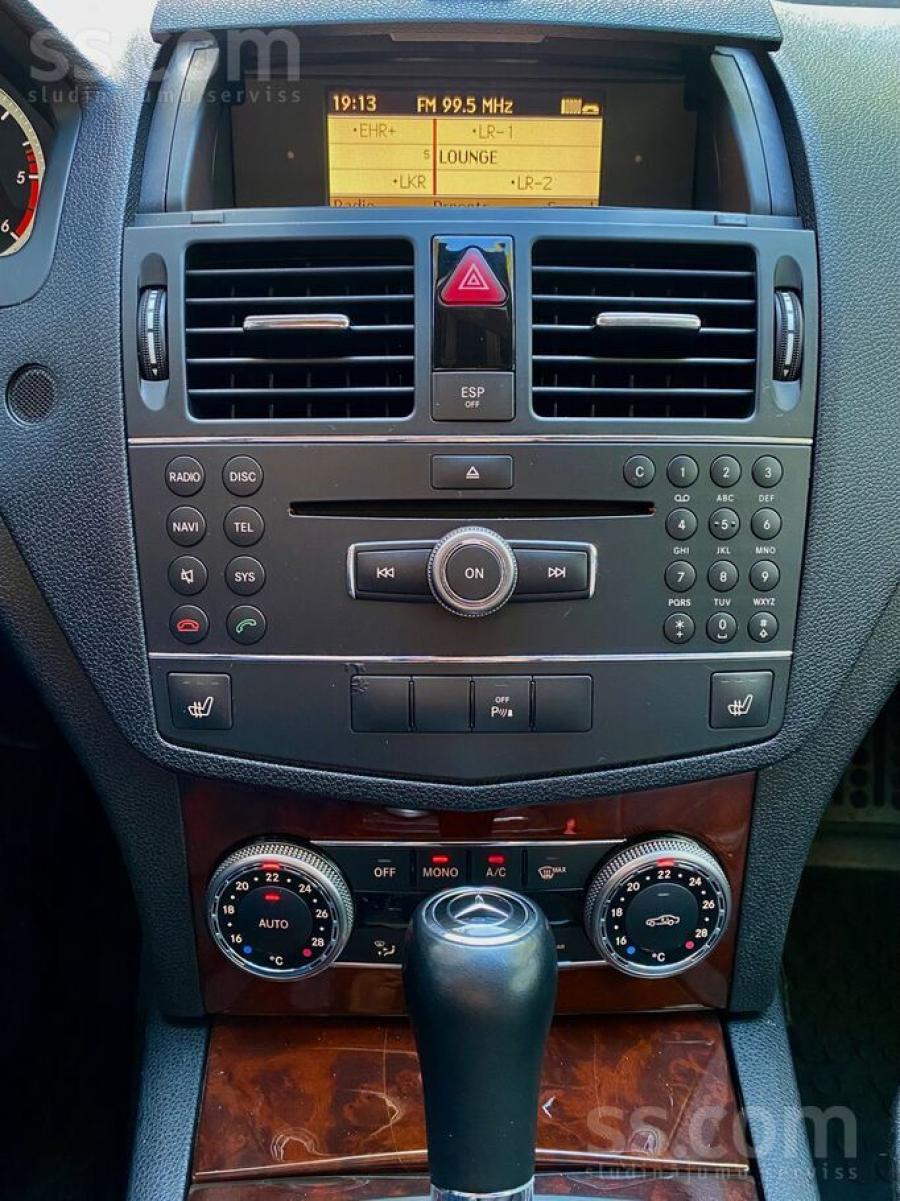 Black Mercedes-Benz c-220 2008 in Riga, with an engine capacity of 2.20 L and mileage of 328 thousand km for 4850 €, photo 9 on AUTOMOTO.COM.LV