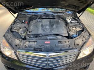 Black Mercedes-Benz c-220 2008 in Riga, with an engine capacity of 2.20 L and mileage of 328 thousand km for 4850 €, photo 13 on AUTOMOTO.COM.LV