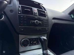 Melns Mercedes-Benz c-220 2008 Kauņa, ar dzinēja tilpumu 2.15 L un nobraukumu 396 tūkst. km par 4950 €, foto 7 vietnē AUTOMOTO.COM.LV