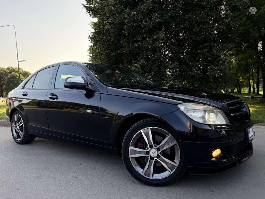Melns Mercedes-Benz c-220 2008 Kauņa, ar dzinēja tilpumu 2.15 L un nobraukumu 396 tūkst. km par 4950 €, foto 15 vietnē AUTOMOTO.COM.LV