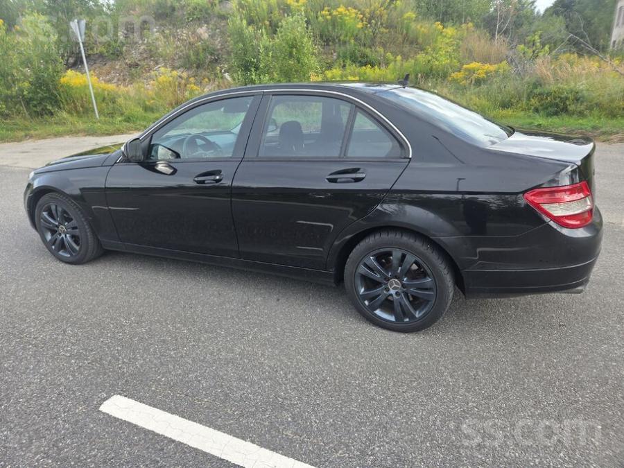 Melns Mercedes-Benz c-220 2008 Daugavpils, ar dzinēja tilpumu 2.10 L un nobraukumu 0 tūkst. km par 4450 €, foto 9 vietnē AUTOMOTO.COM.LV