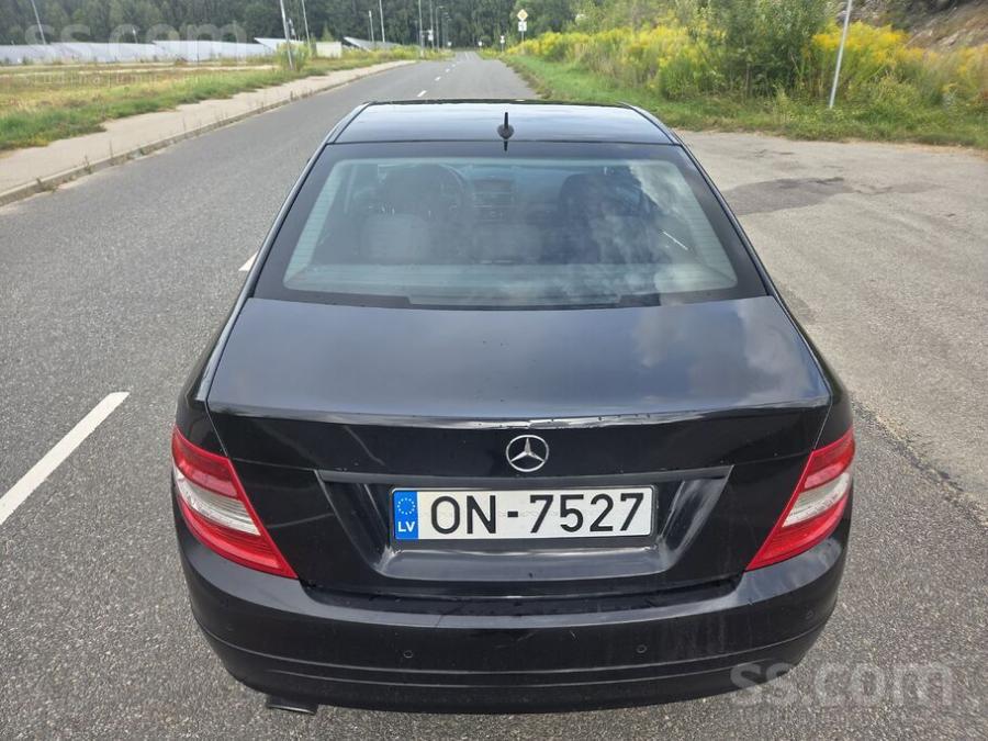 Melns Mercedes-Benz c-220 2008 Daugavpils, ar dzinēja tilpumu 2.10 L un nobraukumu 0 tūkst. km par 4450 €, foto 11 vietnē AUTOMOTO.COM.LV