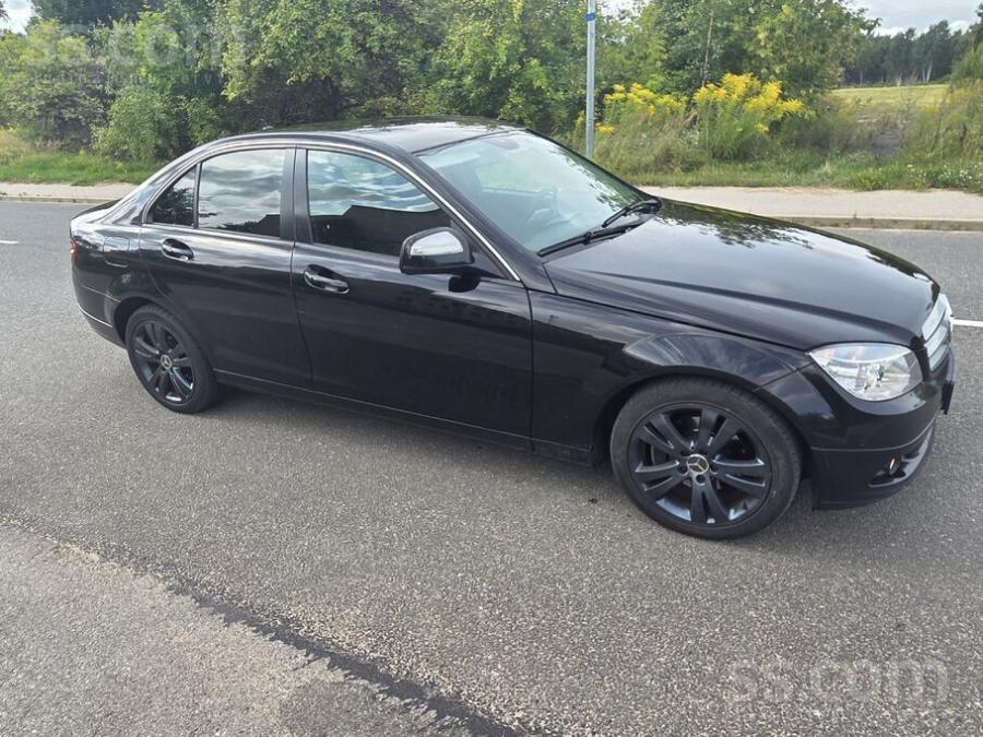Melns Mercedes-Benz c-220 2008 Daugavpils, ar dzinēja tilpumu 2.10 L un nobraukumu 0 tūkst. km par 4450 €, foto 13 vietnē AUTOMOTO.COM.LV
