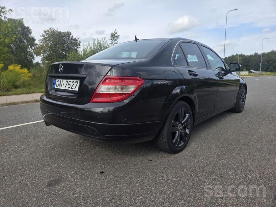 Melns Mercedes-Benz c-220 2008 Daugavpils, ar dzinēja tilpumu 2.10 L un nobraukumu 0 tūkst. km par 4450 €, foto 15 vietnē AUTOMOTO.COM.LV