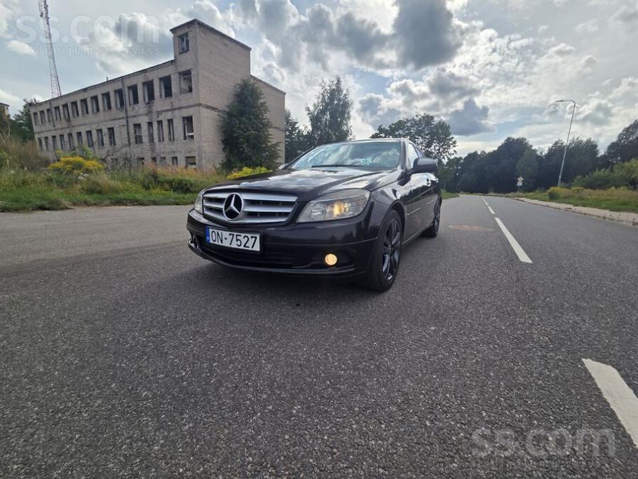 Melns Mercedes-Benz c-220 2008 Daugavpils, ar dzinēja tilpumu 2.10 L un nobraukumu 0 tūkst. km par 4450 €, foto 18 vietnē AUTOMOTO.COM.LV