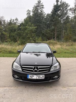 Melns Mercedes-Benz c-220 2008 Liepāja, ar dzinēja tilpumu 2.20 L un nobraukumu 282 tūkst. km par 5800 €, foto  vietnē AUTOMOTO.COM.LV