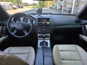 Черный Мерседес Ц 220 2008 в Рига, объемом двигателя 2.20 л и пробегом 278 тыс. км за 3550 €, фото 6 на AUTOMOTO.COM.LV