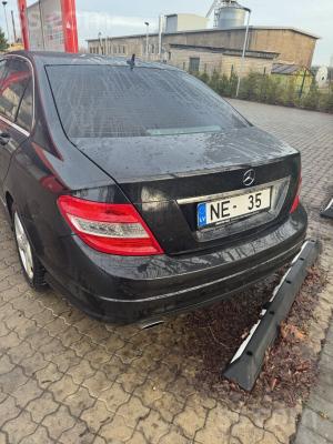 Melns Mercedes-Benz c-220 2009 Talsi, ar dzinēja tilpumu 2.20 L un nobraukumu 259 tūkst. km par 6200 €, foto 3 vietnē AUTOMOTO.COM.LV