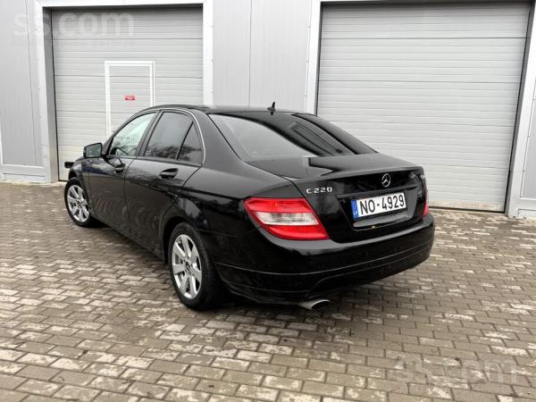 Melns Mercedes-Benz c-220 2009 Rīga, ar dzinēja tilpumu 2.10 L un nobraukumu 282 tūkst. km par 5200 €, foto 4 vietnē AUTOMOTO.COM.LV