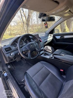 Melns Mercedes-Benz c-220 2009 Klaipėda, ar dzinēja tilpumu 2.20 L un nobraukumu 378 tūkst. km par 3999 €, foto 26 vietnē AUTOMOTO.COM.LV
