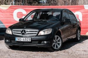 Melns Mercedes-Benz c-220 2009 Rīga, ar dzinēja tilpumu 2.10 L un nobraukumu 282 tūkst. km par 5000 €, foto  vietnē AUTOMOTO.COM.LV