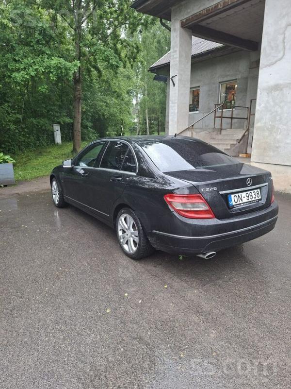 Black Mercedes-Benz c-220 2009 in Riga, with an engine capacity of 2.20 L and mileage of 361 thousand km for 4200 €, photo 1 on AUTOMOTO.COM.LV