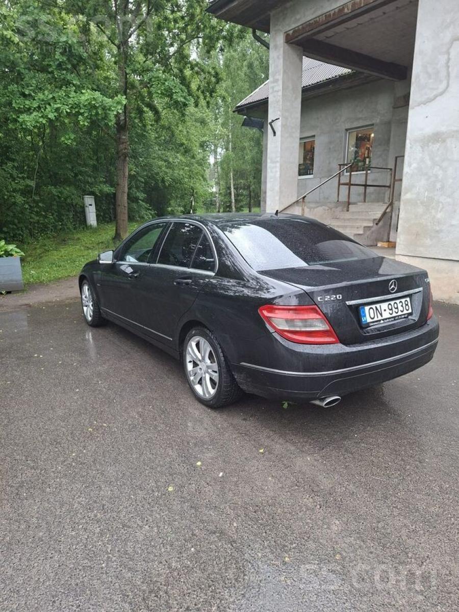 Melns Mercedes-Benz c-220 2009 Rīga, ar dzinēja tilpumu 2.20 L un nobraukumu 361 tūkst. km par 4200 €, foto 1 vietnē AUTOMOTO.COM.LV
