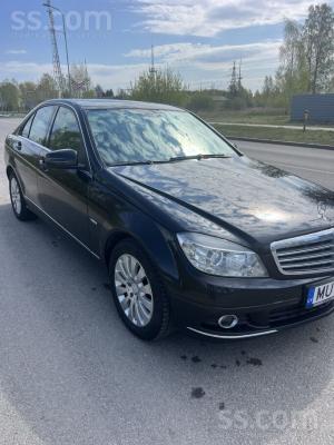 Черный Мерседес Ц 220 2010 в Елгава, объемом двигателя 2.20 л и пробегом 318 тыс. км за 4700 €, фото 19 на AUTOMOTO.COM.LV