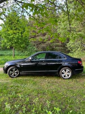 Melns Mercedes-Benz c-220 2010 Viļņa, ar dzinēja tilpumu 0.00 L un nobraukumu 340 tūkst. km par 2899 €, foto  vietnē AUTOMOTO.COM.LV