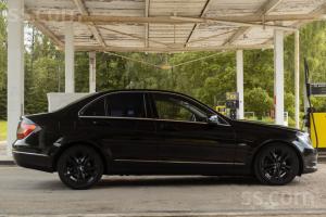 Black Mercedes-Benz c-220 2011 in Aluksne, with an engine capacity of 2.20 L and mileage of 316 thousand km for 6900 €, photo 5 on AUTOMOTO.COM.LV
