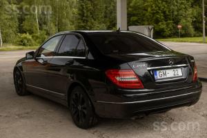 Black Mercedes-Benz c-220 2011 in Aluksne, with an engine capacity of 2.20 L and mileage of 316 thousand km for 6900 €, photo 6 on AUTOMOTO.COM.LV