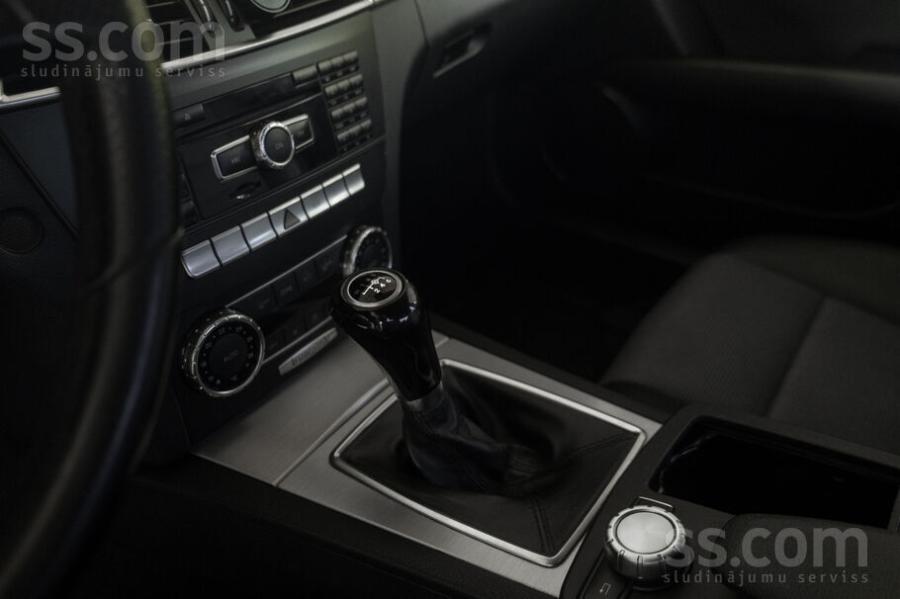 Black Mercedes-Benz c-220 2011 in Aluksne, with an engine capacity of 2.20 L and mileage of 316 thousand km for 6900 €, photo 13 on AUTOMOTO.COM.LV